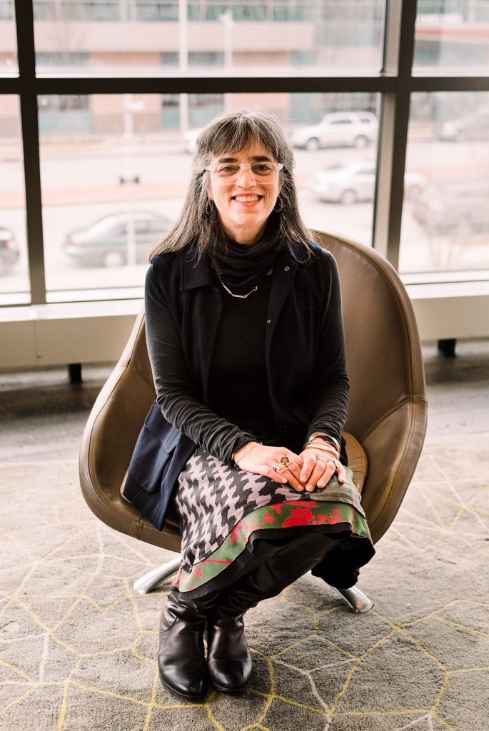 About – Laura Levitt